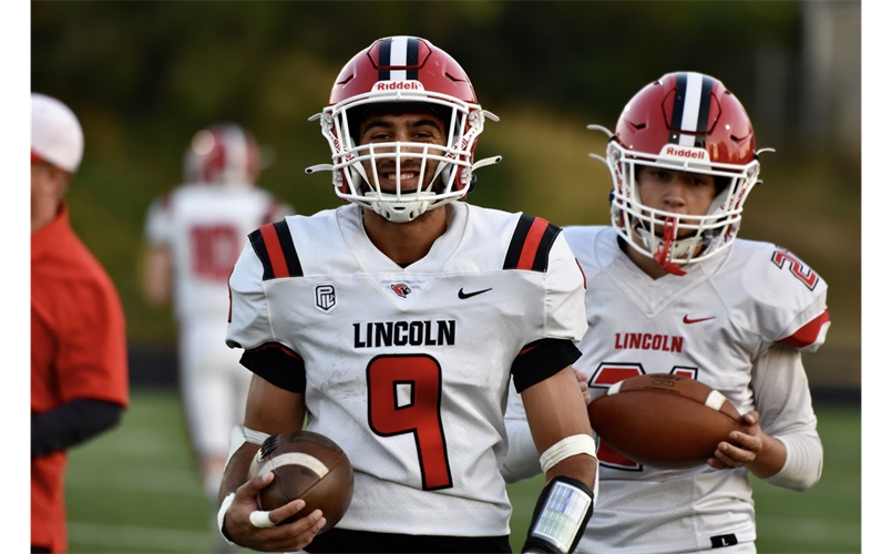 Cardinal Football > Home